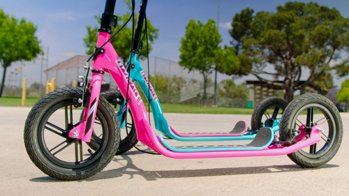 Flashback - Kick Scooters, New Rides, Big Wheel Scooters - Razor ...